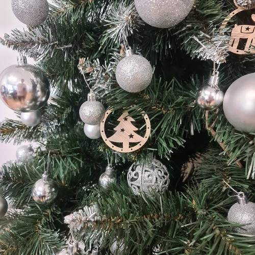 10 holdbare julekuler i tre med gratis tau | eStore